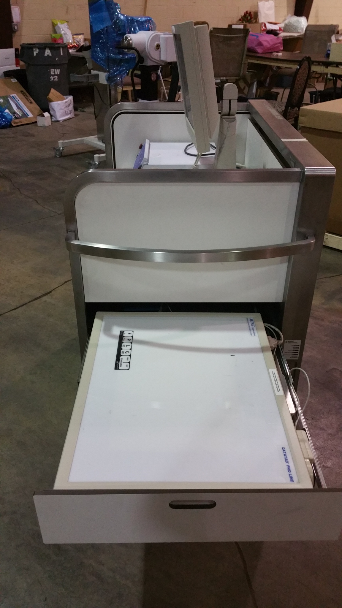 2000 Nucletron MicroSelectron HDR-NISR8140 For Sale